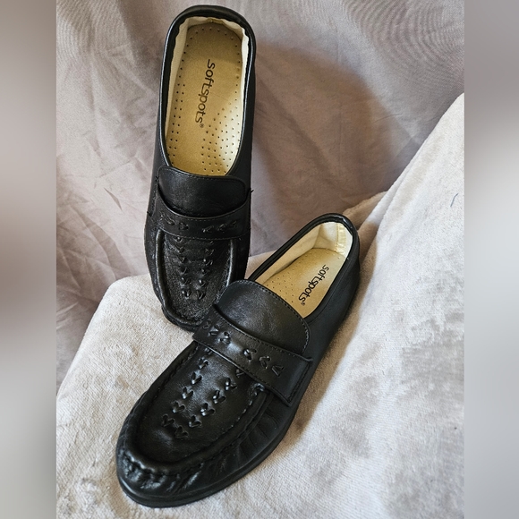Softspots | Shoes | Softspots Black Venus Lite Woven Loafers | Poshmark